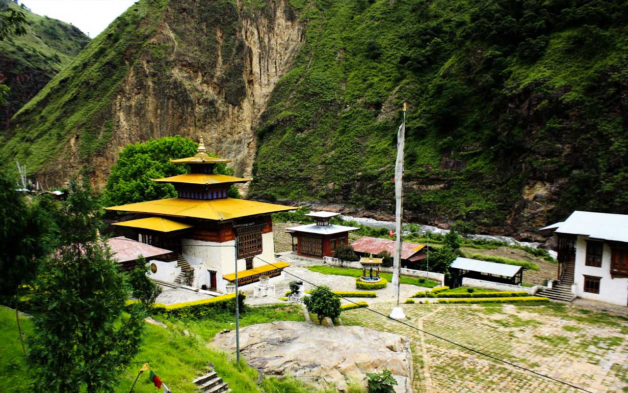 Gom Kora in Trashi Yangtse - Best Tourist Attractions | HeavenlyBhutan
